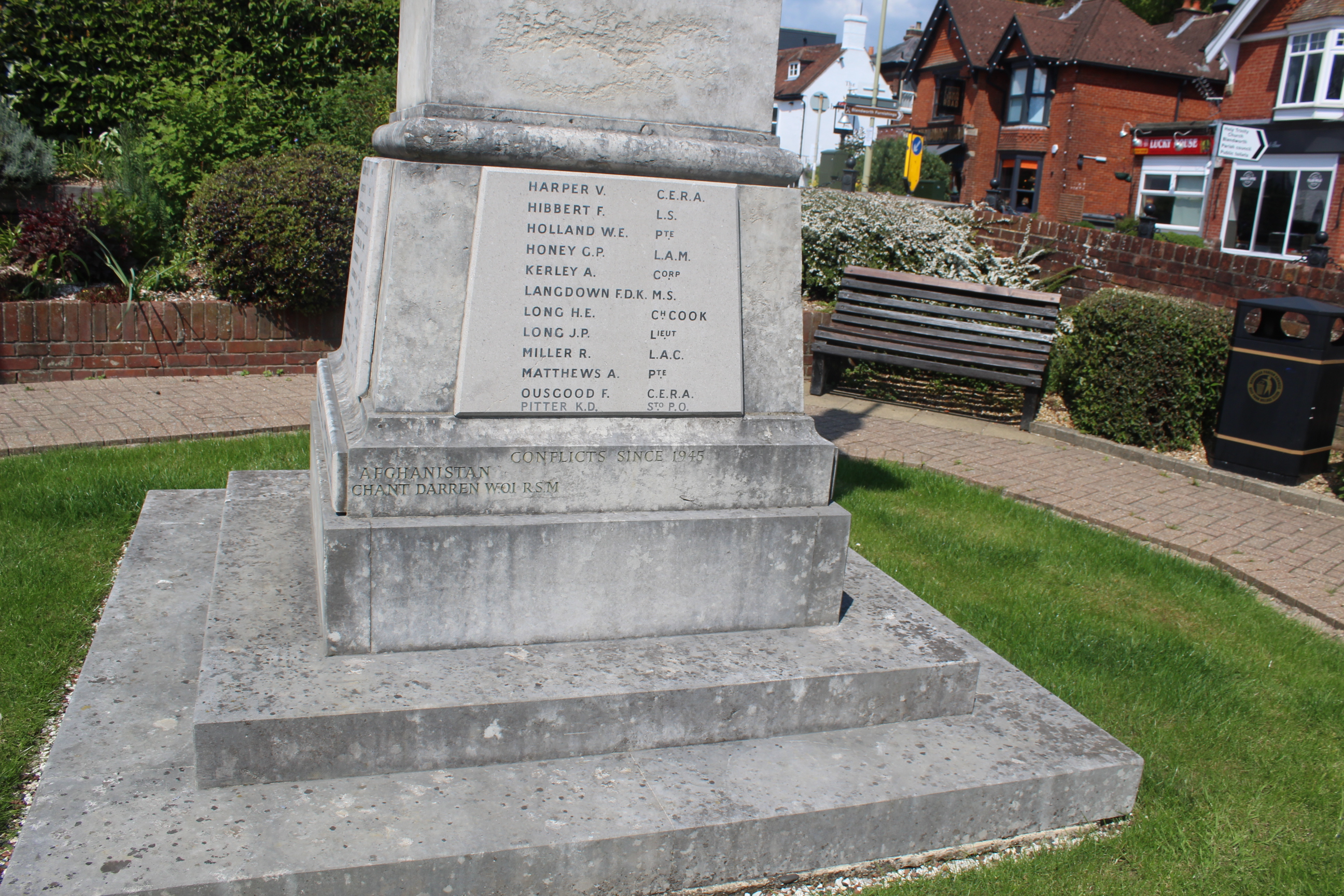 Horndean - War Memorials Online